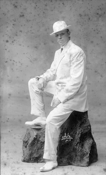 Bob Fitzsimmons, champion boxer : digital image | Record | DigitalNZ