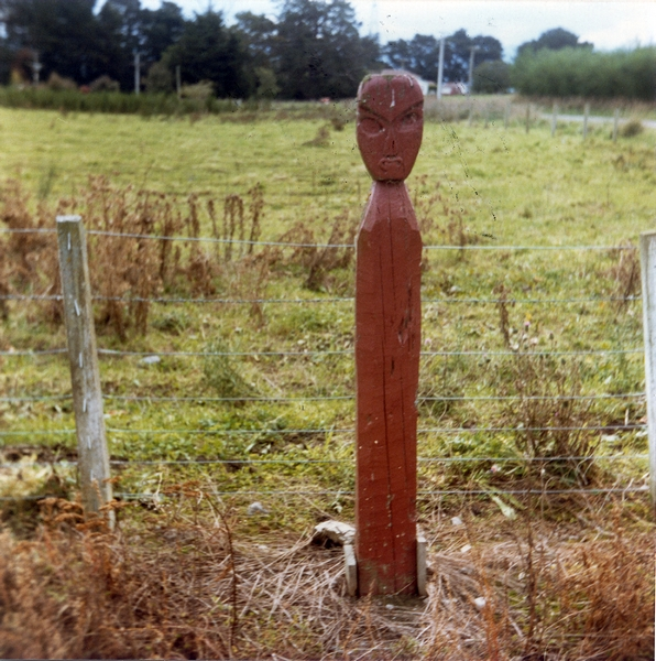 Papawai whakapakoko: Photograph | Record | DigitalNZ