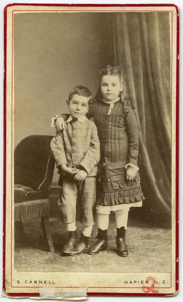 John and Edith Tatham : photograph | Record | DigitalNZ