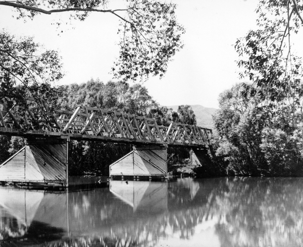The old Wardell's Bridge | Record | DigitalNZ