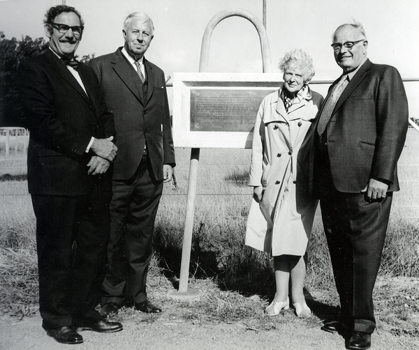 Trevor Daniell, George Petersen, Frances and Ian Cameron with the ...
