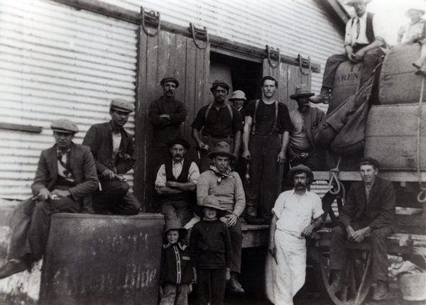 Shearing gang at Homewood: photograph | Record | DigitalNZ