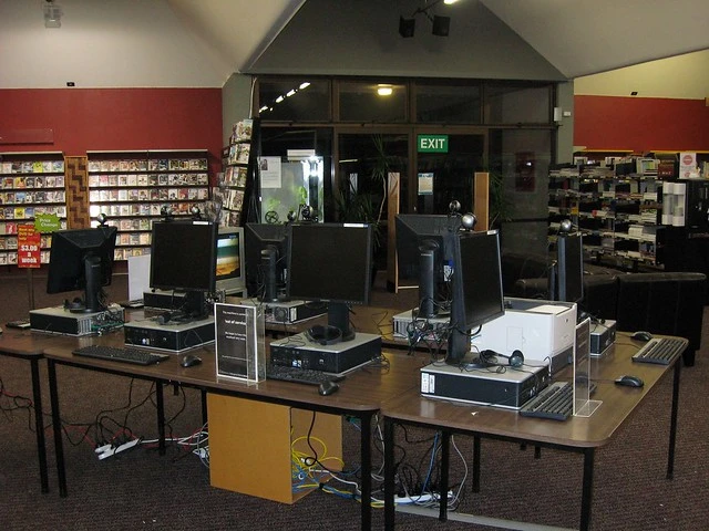 New PCs, Wanganui Library | Record | DigitalNZ