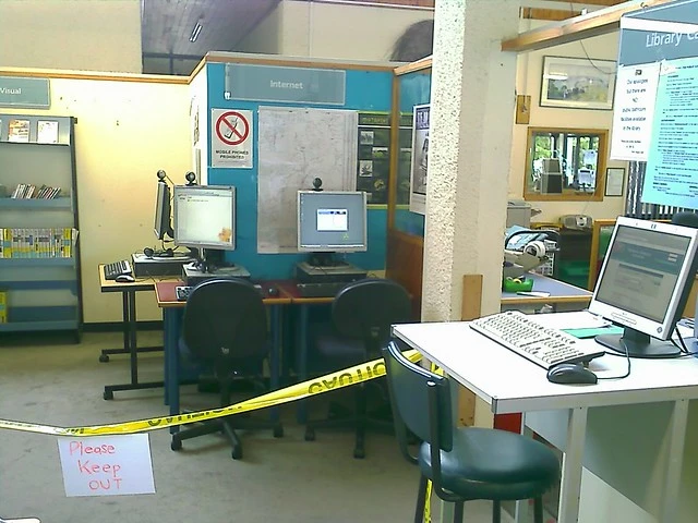 'Please Keep Out' | Record | DigitalNZ