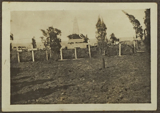 Ayun Kara Cemetery and Memorial, 1919? / WRD Laurie | Record | DigitalNZ
