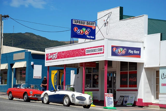 Tapanui Dairy | Record | DigitalNZ