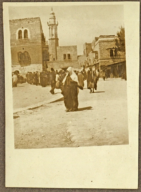Manger Square, Bethlehem, 1918 / WRD Laurie | Record | DigitalNZ