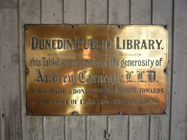 Dunedin Public Library by Lee McLean - DigitalNZ