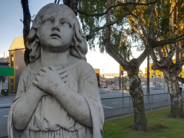 Is there ... | Record | DigitalNZ