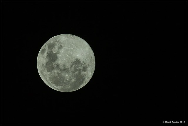 Supermoon 23 June 2013 | Record | DigitalNZ