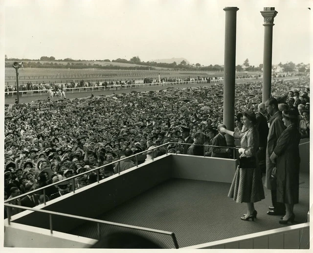 Auckland Racing Club Meeting, Ellerslie Racecourse (December 26 1953 ...
