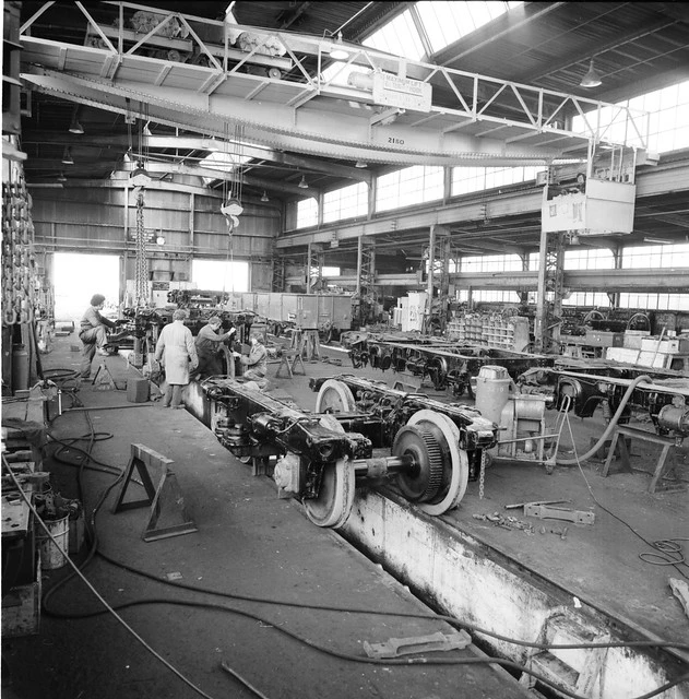 New Zealand Railways Workshop | Record | DigitalNZ