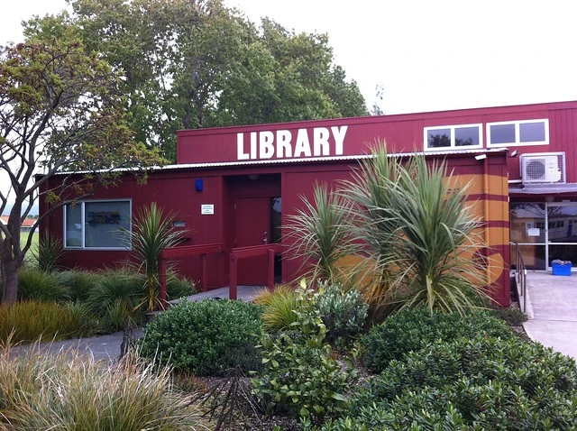 "Library" Te Pātikitiki | Record | DigitalNZ