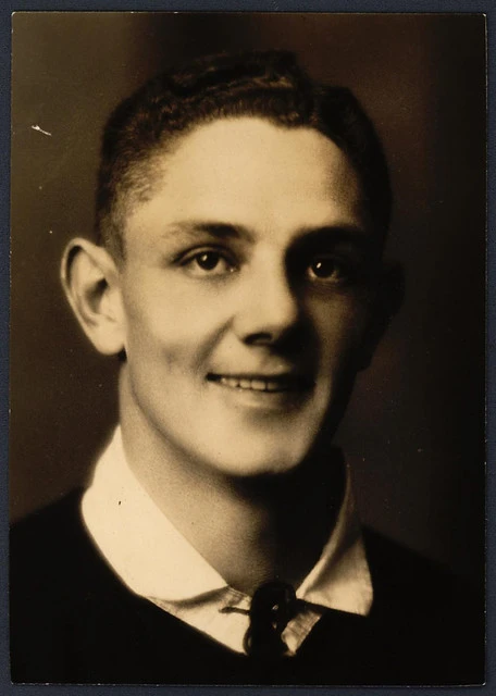 Nelson Ball passport photo | Record | DigitalNZ