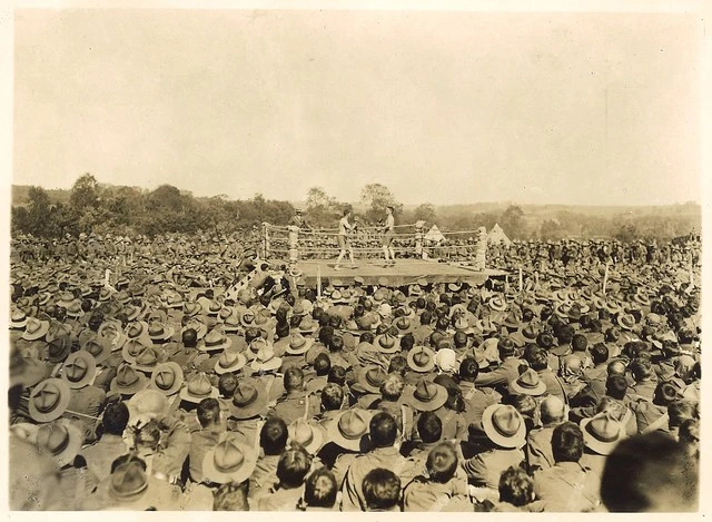 NZEF soldiers watching two boxers at Authie, France, 1917 | Record ...
