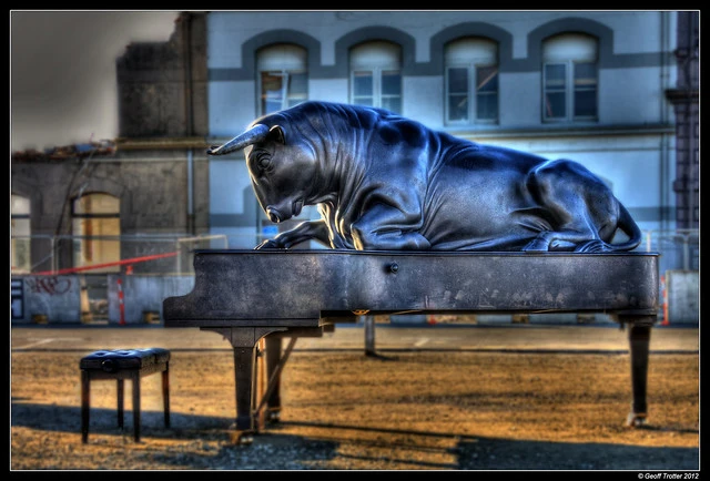 Bull on a Piano - Michael Parekowhai | Record | DigitalNZ