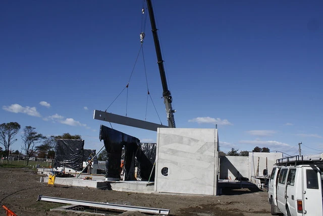 Wall panels going up | Record | DigitalNZ