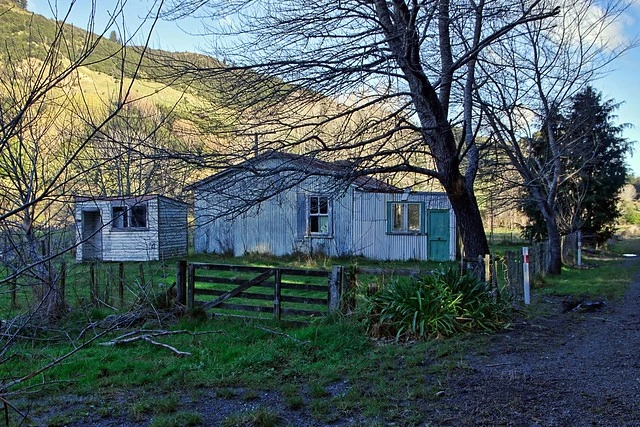 Old house, Tokomaru Bay, East Coast, Gisborne, New Zealand | Record ...