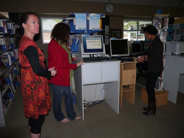 Getting OPACs on line, Thames Library | Record | DigitalNZ