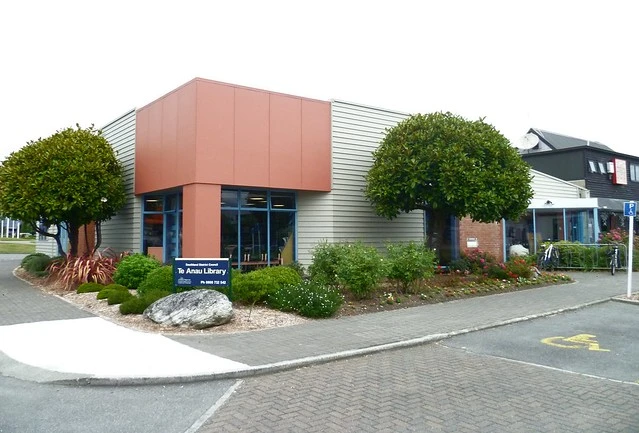 Te Anau Library | Record | DigitalNZ