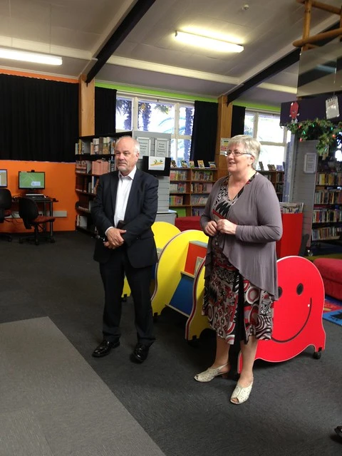 John and Alison | Record | DigitalNZ