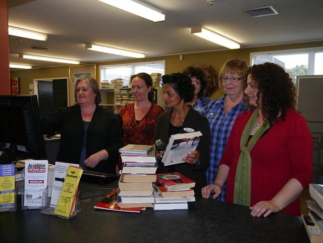 Scanning the first items, Thames Library | Record | DigitalNZ