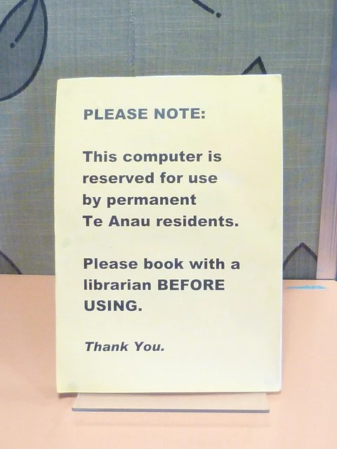 Te Anau sign | Record | DigitalNZ