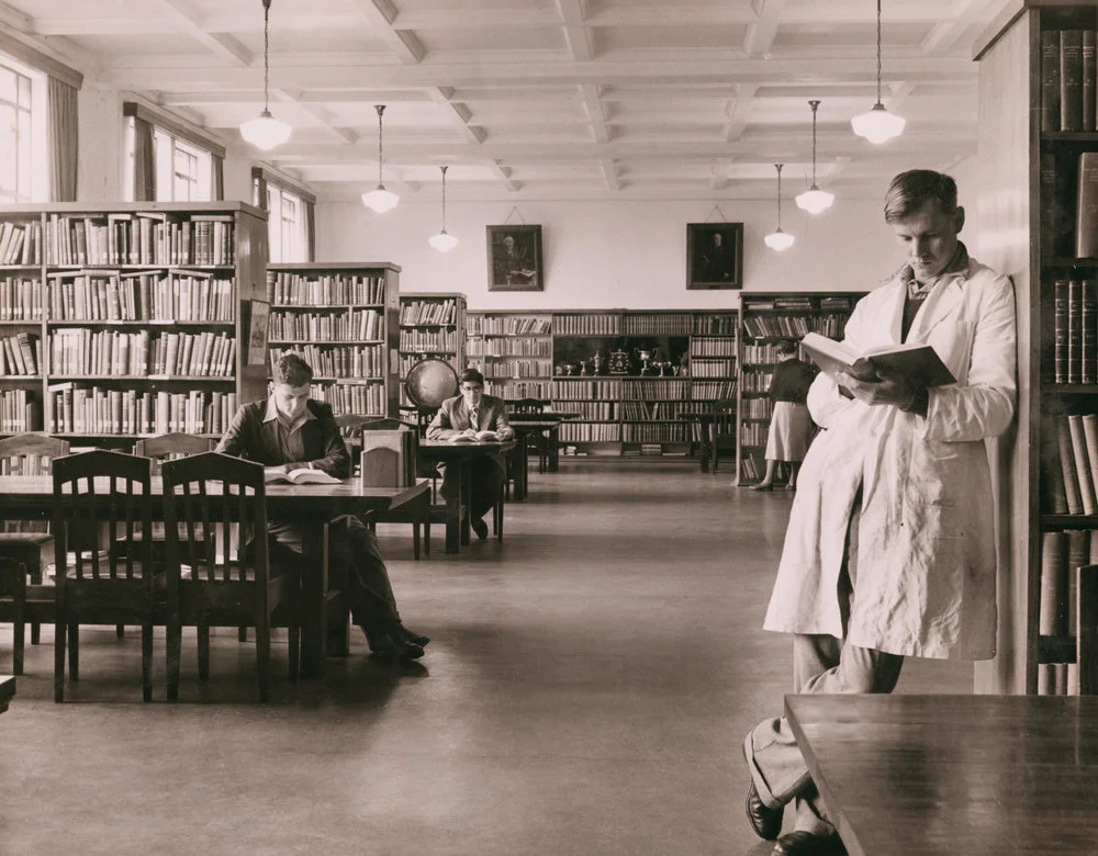 Main Building, Library, 1940-1945 | Record | DigitalNZ