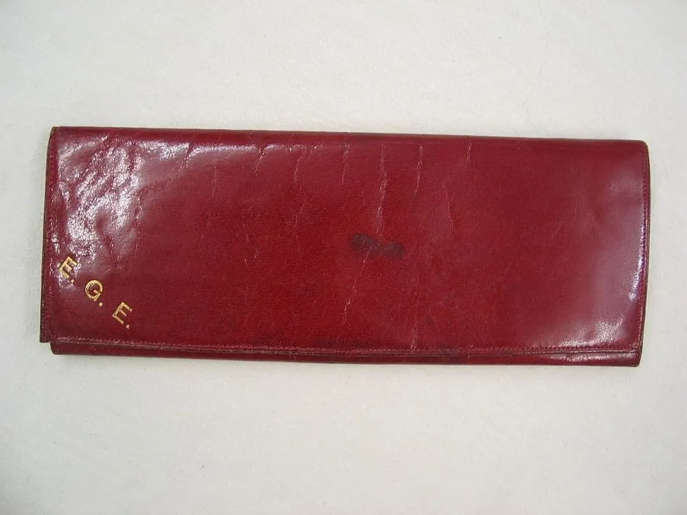 Monogrammed pocketbook | Record | DigitalNZ