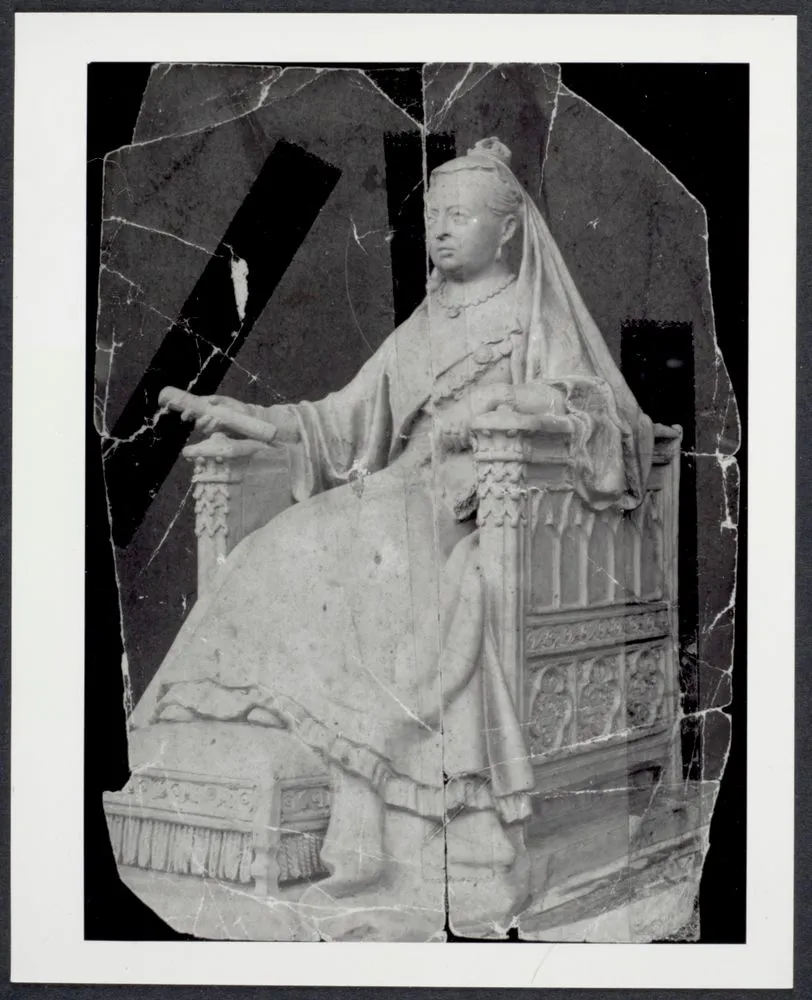 Statue of Queen Victoria | Record | DigitalNZ