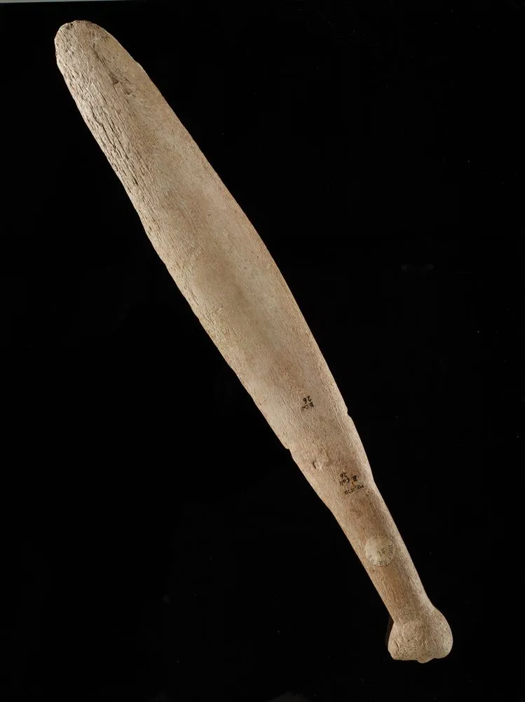 Patuki (hand club) | Record | DigitalNZ