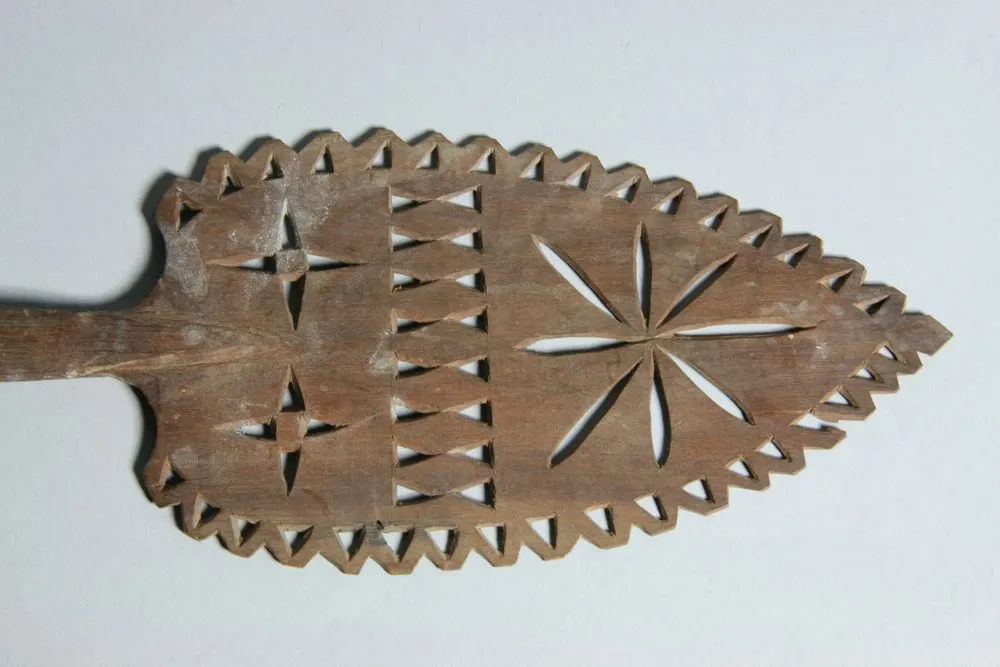 ili pau (fan) | Record | DigitalNZ