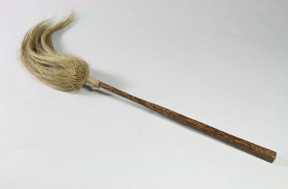 Fue (fly whisk) | Record | DigitalNZ