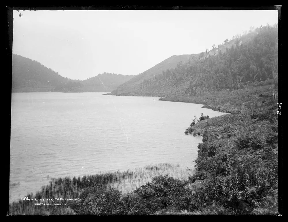 Lake Tikitapu, Wairoa | Record | DigitalNZ
