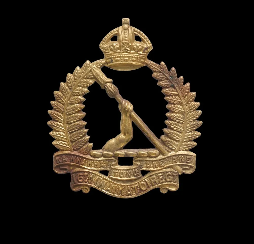 Cap badge, 16th (Waikato) Regiment | Record | DigitalNZ