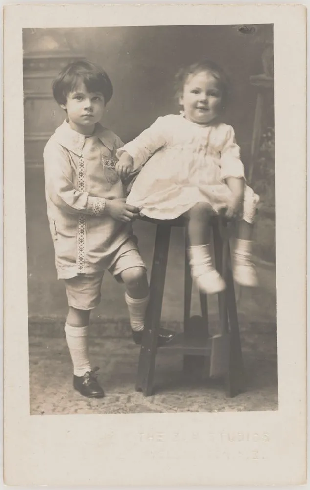 Two children | Record | DigitalNZ