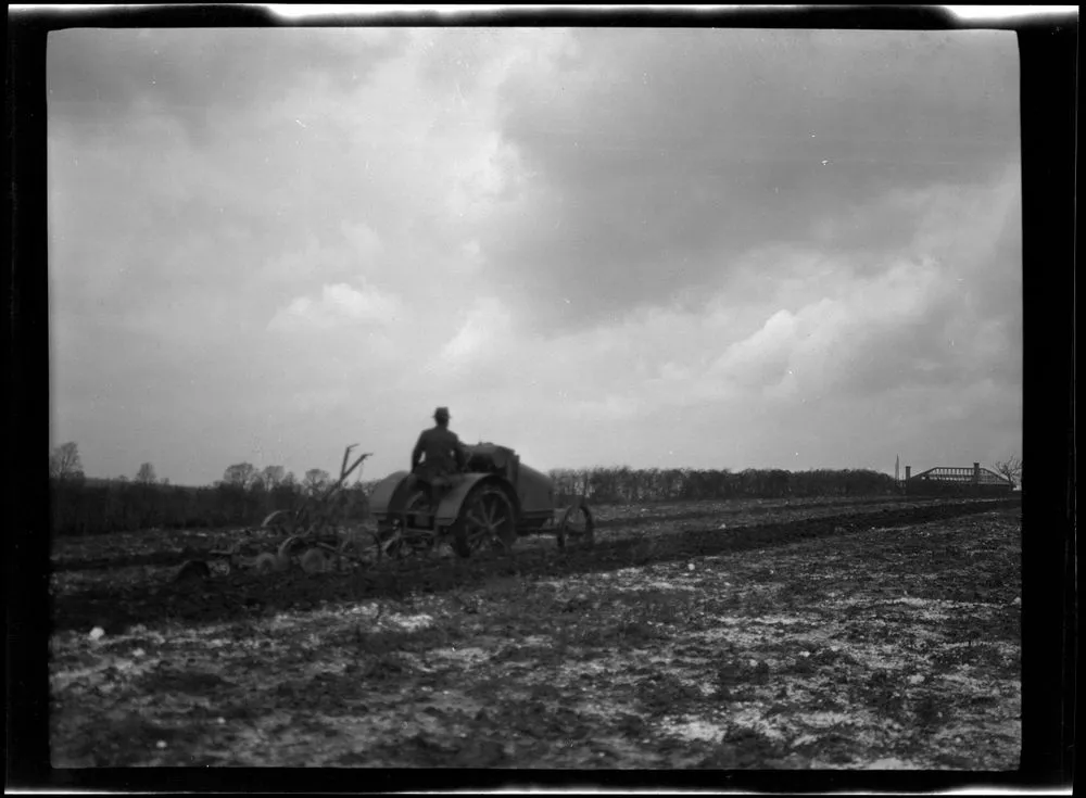 Tractor | Record | DigitalNZ