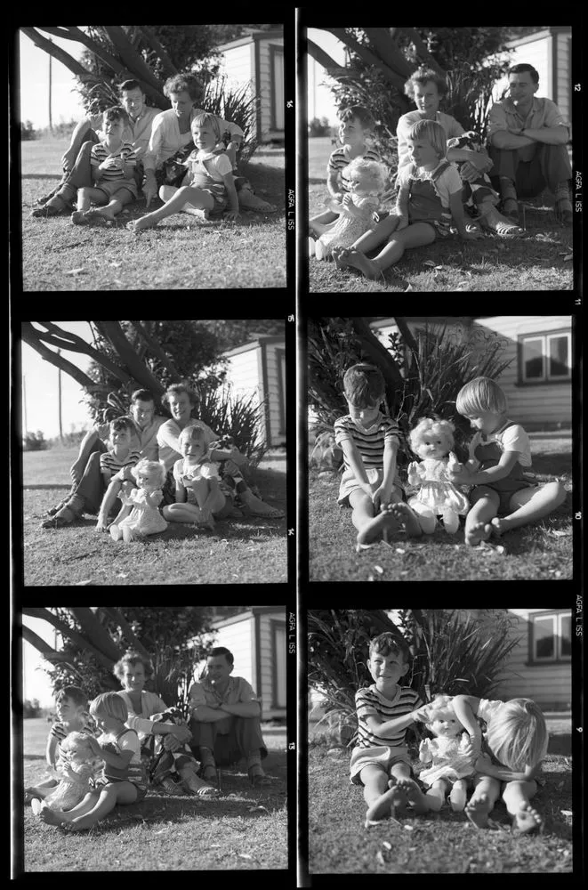 Colquhoun family, Omapere | Record | DigitalNZ