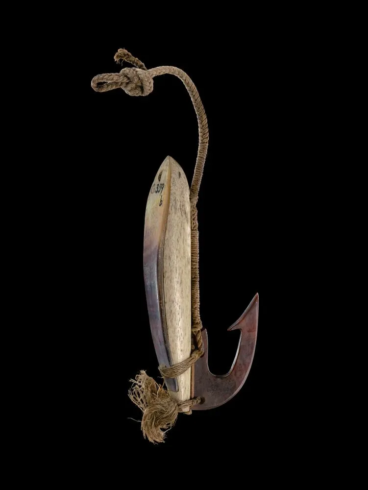 Fish hook (trolling lure) | Record | DigitalNZ