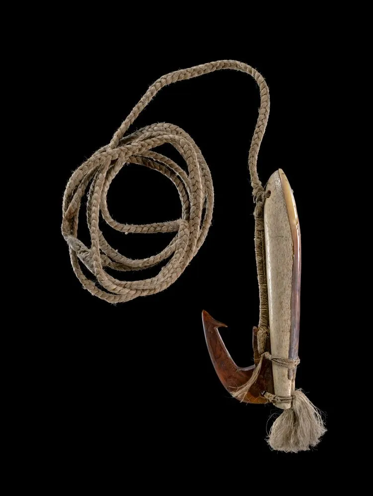 Fish hook (trolling lure) | Record | DigitalNZ