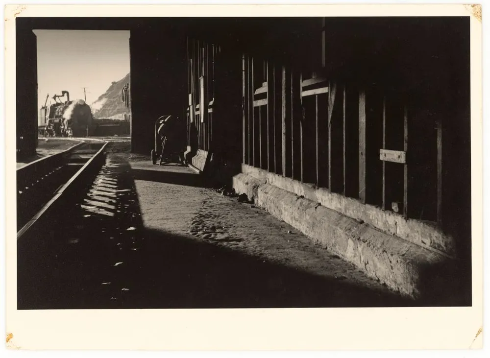 Paekakariki engine shed | Record | DigitalNZ