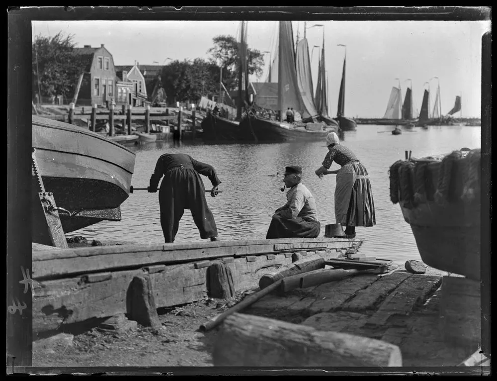Waterfront scene, the Netherlands | Record | DigitalNZ
