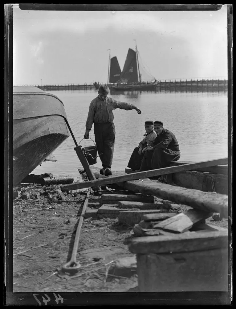 Waterfront scene, the Netherlands | Record | DigitalNZ