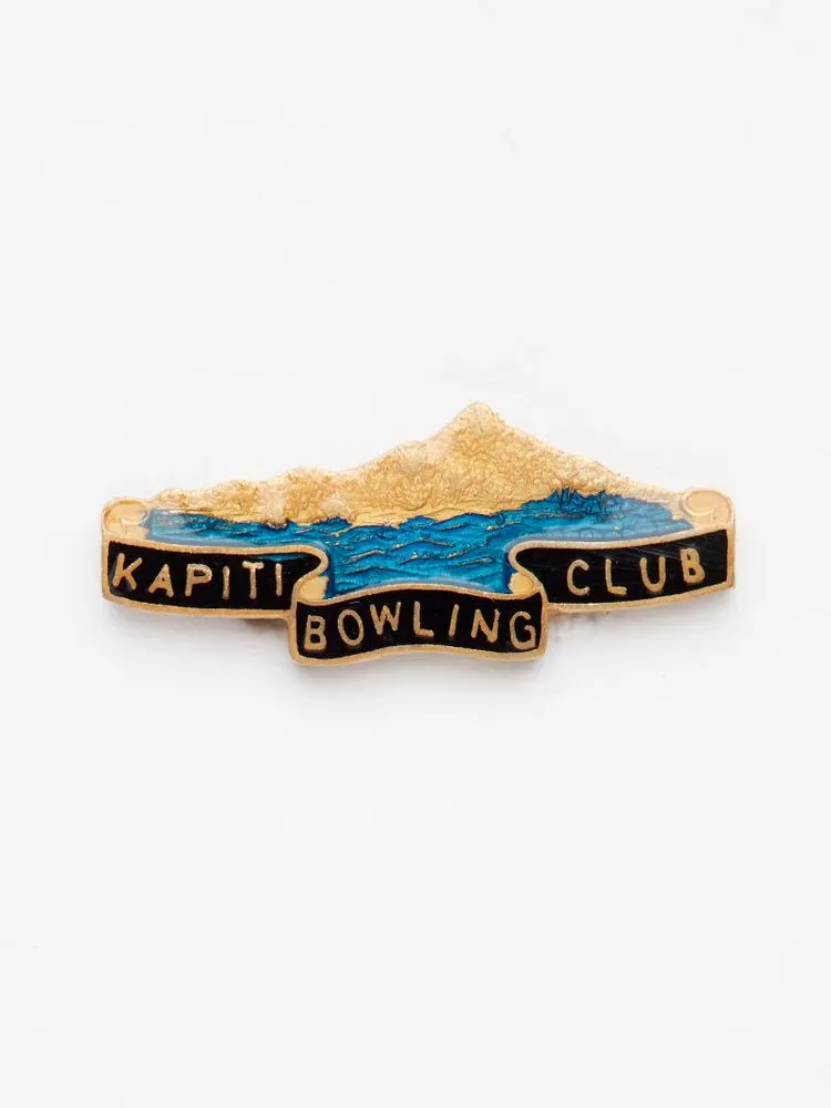 Kapiti Bowling Club badge | Record | DigitalNZ