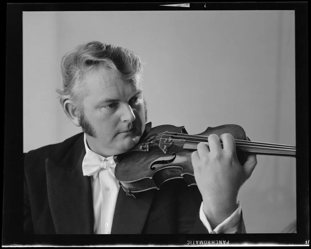 Mr Robert Issell | Record | DigitalNZ