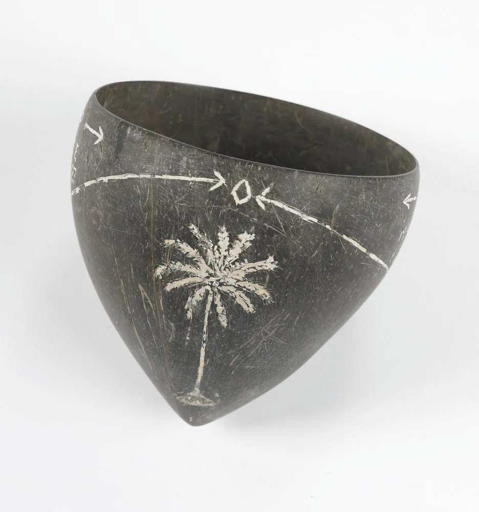 Ipu (coconut shell cup) | Record | DigitalNZ