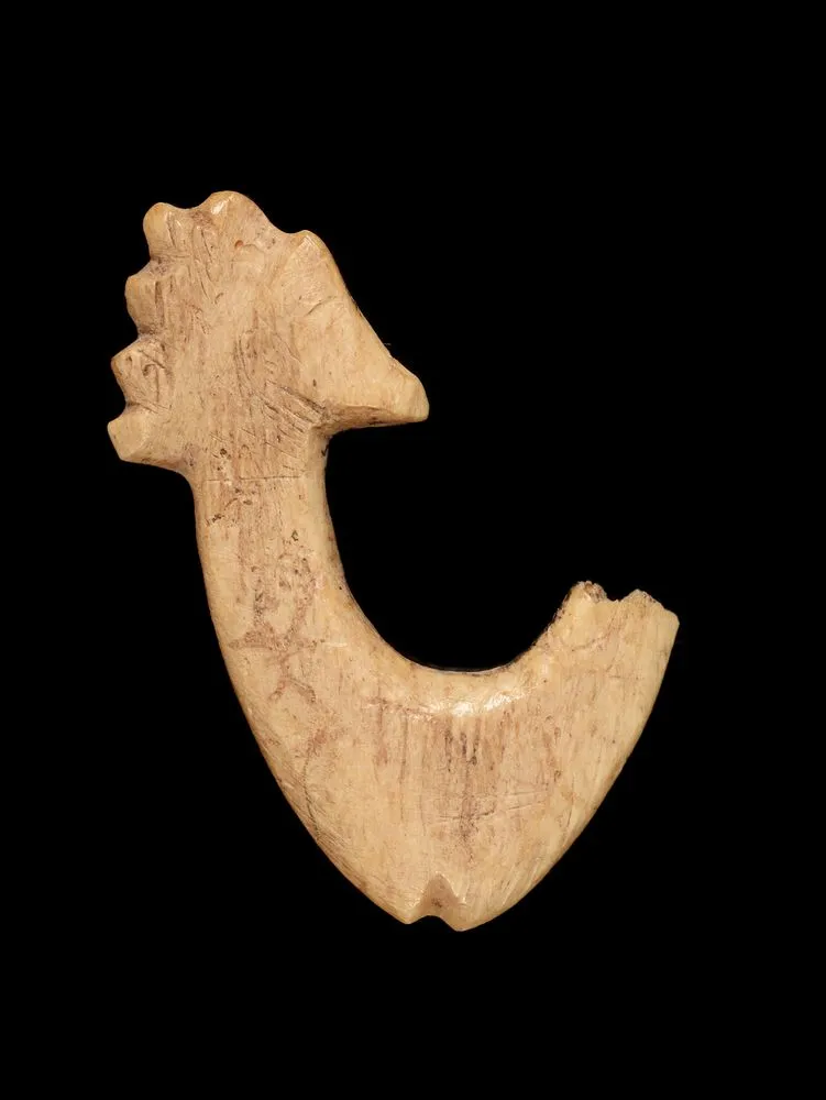 Matau (fish hook fragment) | Record | DigitalNZ