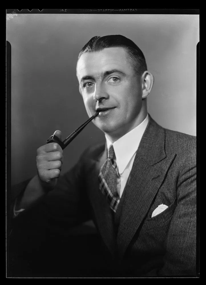 Man; inscribed 'Mr Somerfeild' | Record | DigitalNZ