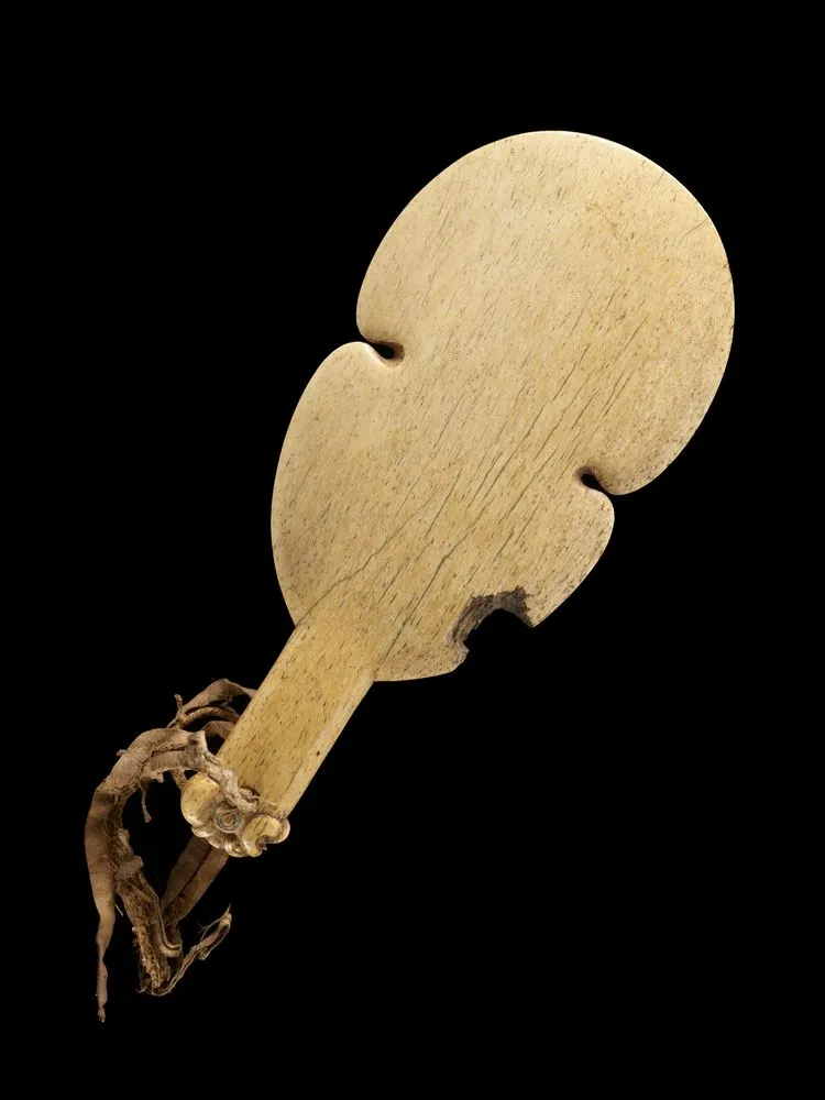 Kotiate (short hand club) | Record | DigitalNZ