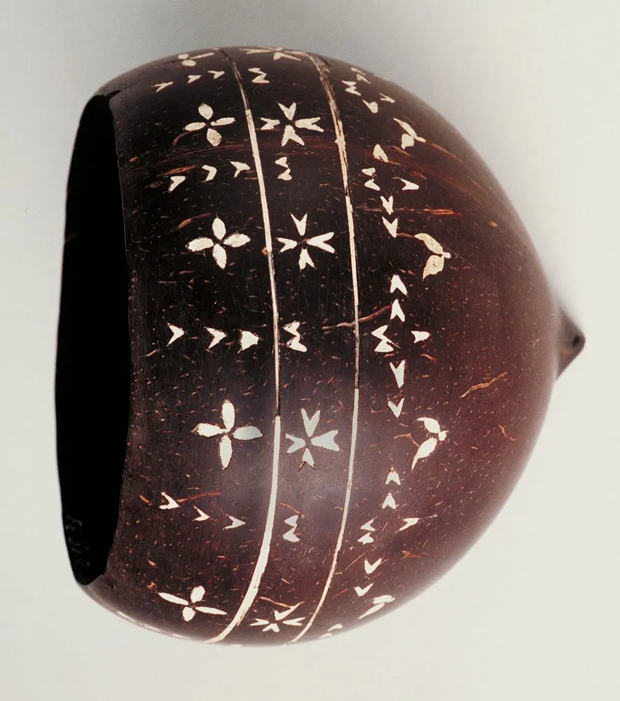 Ipu (coconut shell cup) | Record | DigitalNZ